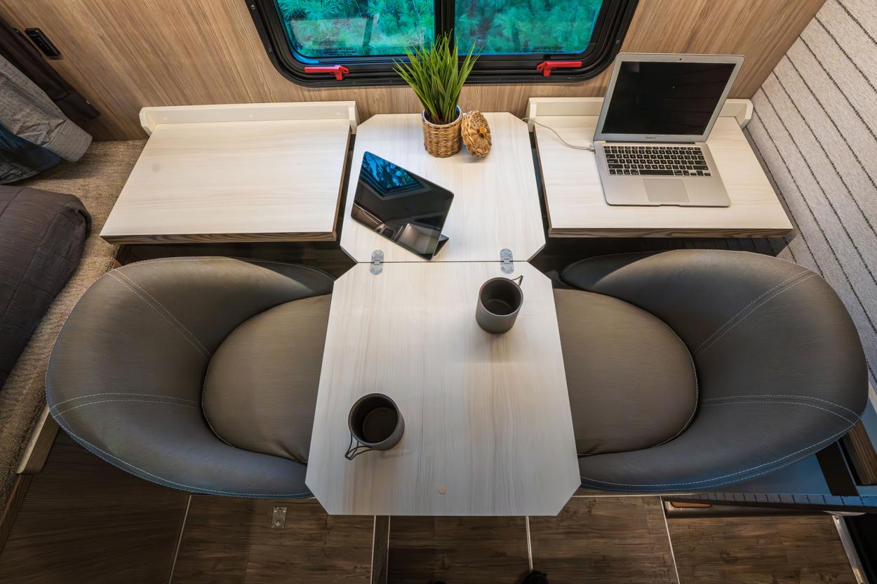 kingstar-truck-camper-command-center-kingstar